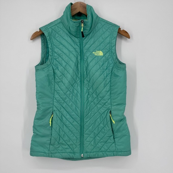 The North Face | Jackets & Coats | The North Face Womens Green Puffer ...